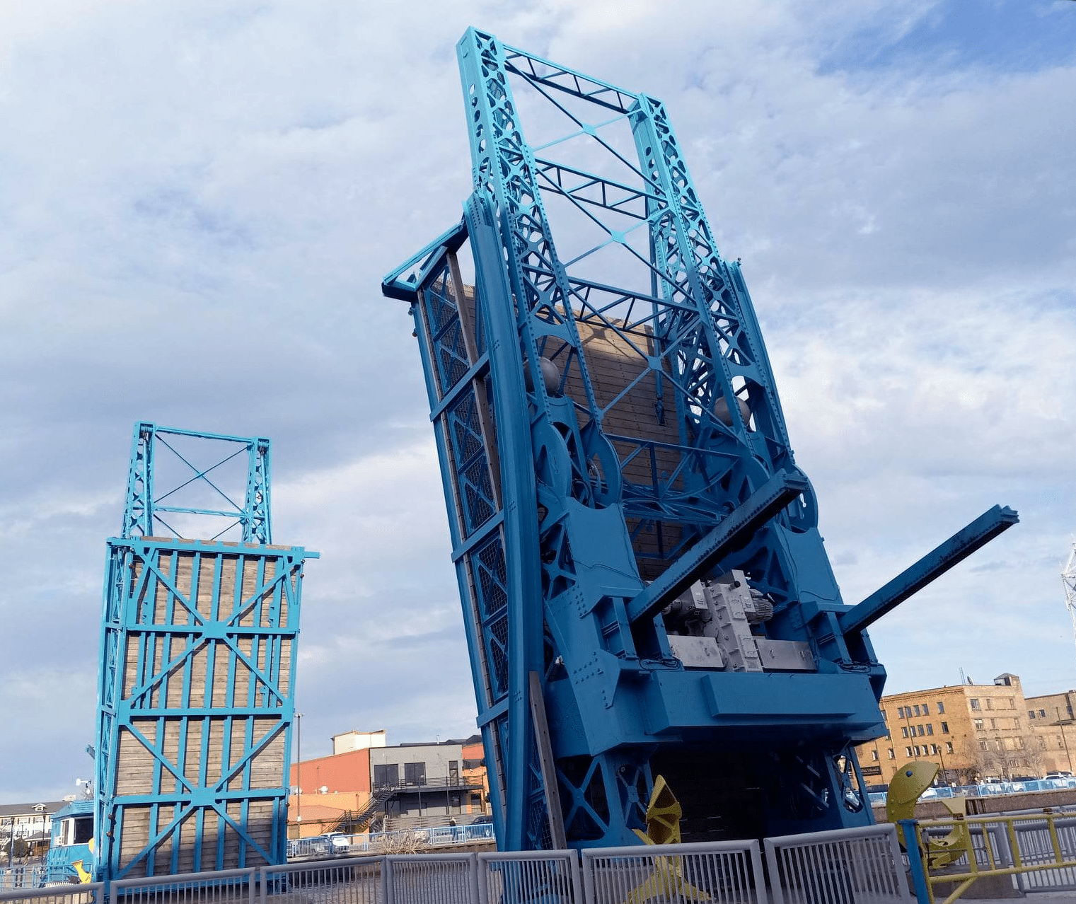 Press release: Minnesota Slip Pedestrian Bridge closed to pedestrian ...